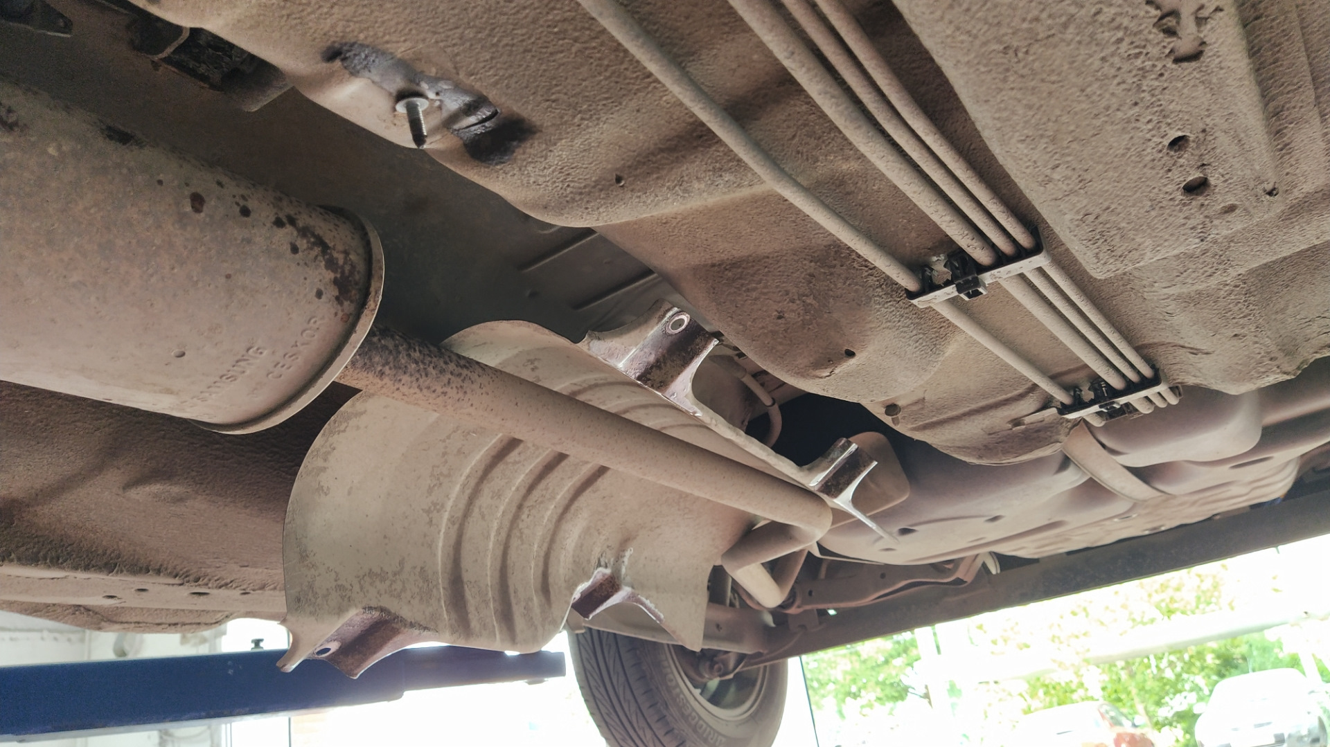 Ремонт пружины кулисы. — Nissan Almera Classic (B10), 1,6 л, 2007 года ...