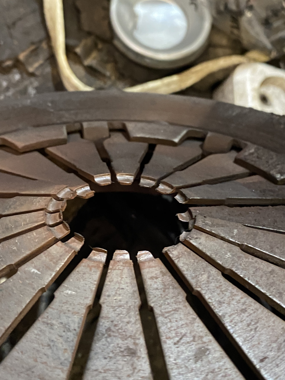 Сцепление и масло — Lada Гранта Лифтбек (1G), 1,6 л, 2018 года ...