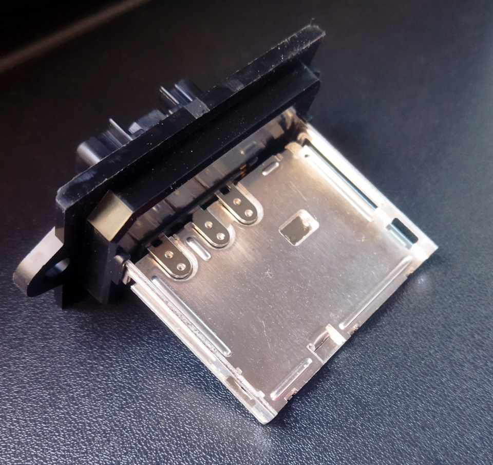 Резистор печки 27150-AX115 — Nissan Micra (K12), 1,2 л, 2006 года ...