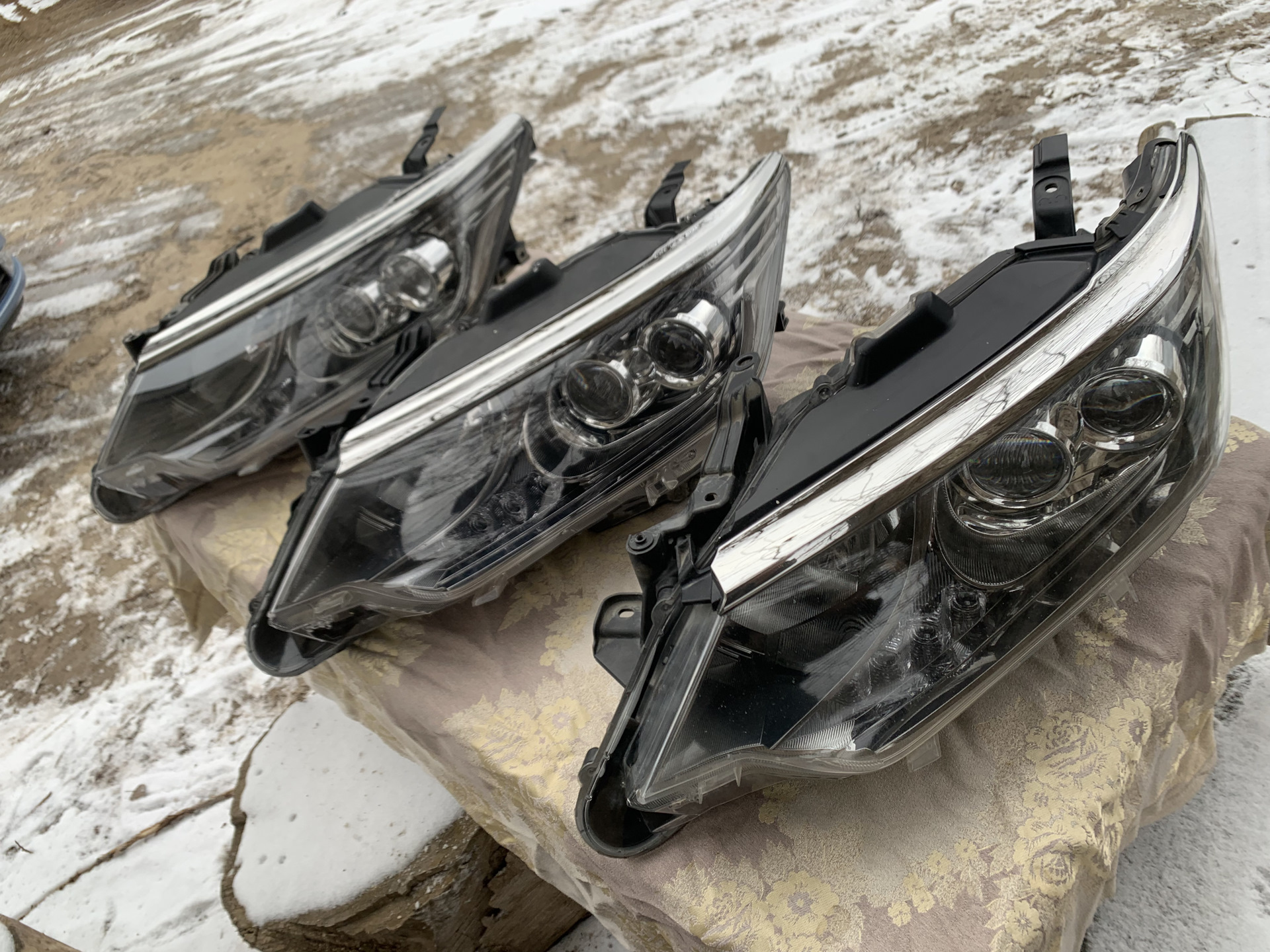 «Фары н-н-н-ада?» 😁 — Toyota Camry (XV50), 3,5 л, 2015 года | просто ...