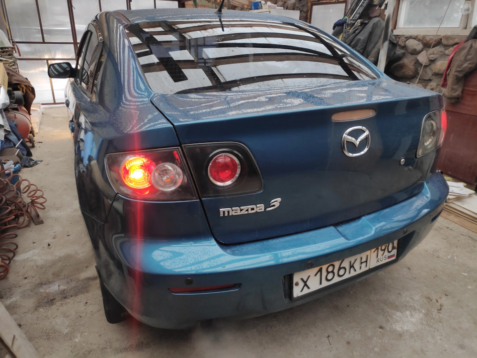 Замена накладок порога салонных — Lada Приора седан, 1,6 л, 2011 года ...