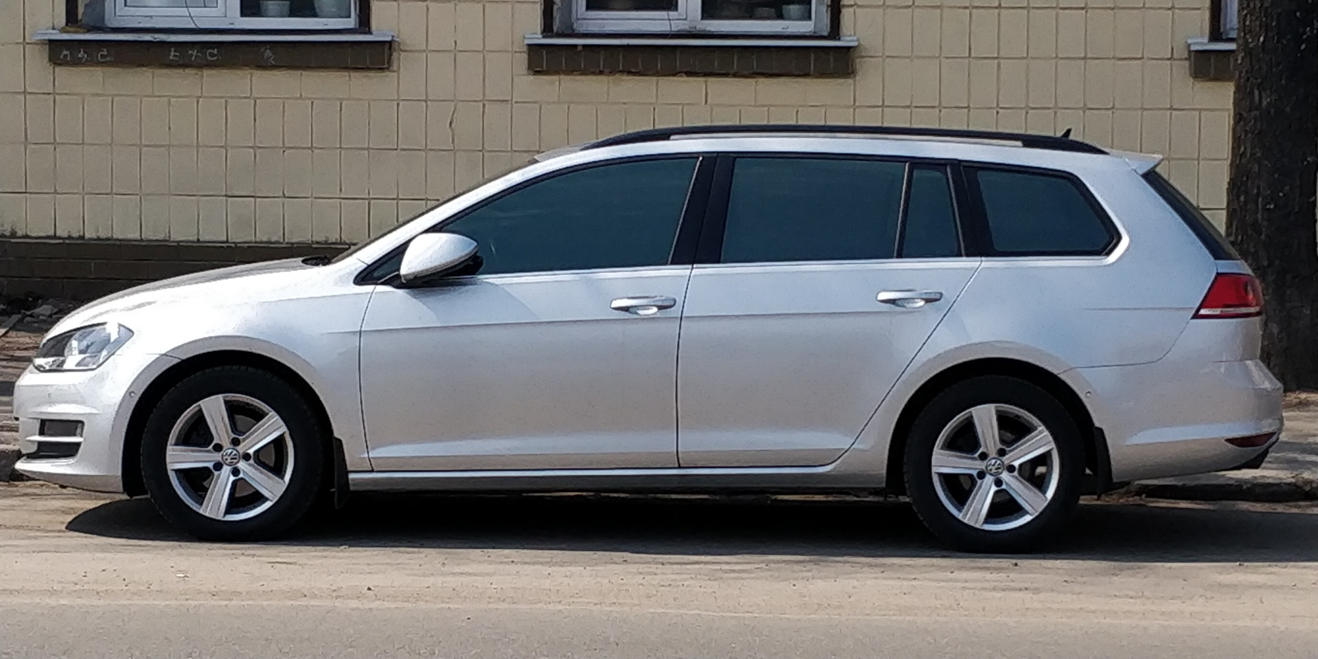 Вот и лето пришло: переобулся — Volkswagen Golf Variant (Mk7), 1,6 л ...