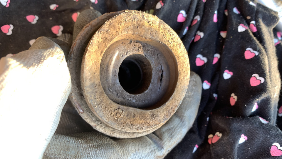 Замена подушек кузова ОРИГИНАЛ — Mitsubishi Pajero Sport (1G), 2,5 л ...