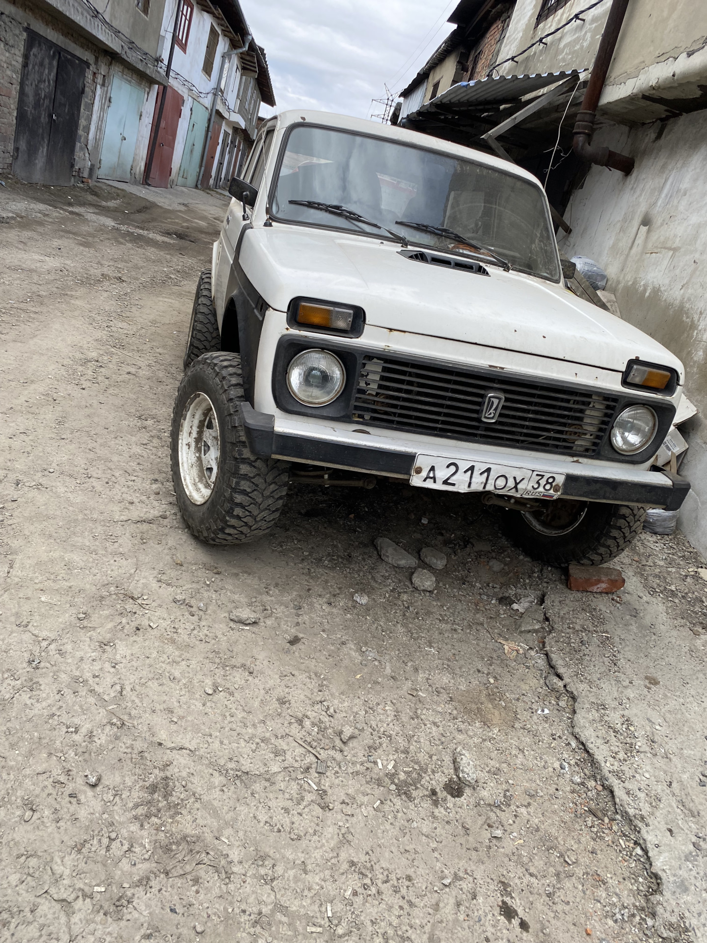 Колеса Комфорстер 3000 — Lada 4x4 3D, 1,7 л, 1995 года | шины | DRIVE2