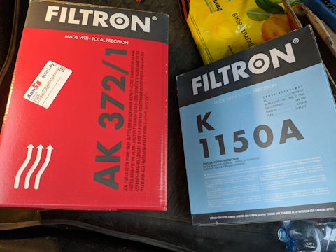 30790177 Решетка переднего бампера нижняя центр S80N Execut Volvo ...