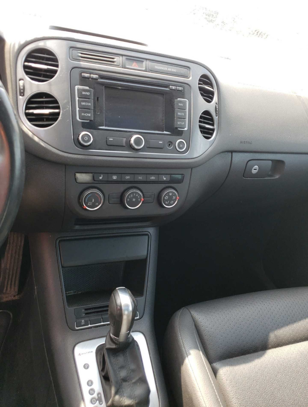 Выбор магнитолы в Тигуан — Volkswagen Tiguan (1G), 2 л., 2013 года ...