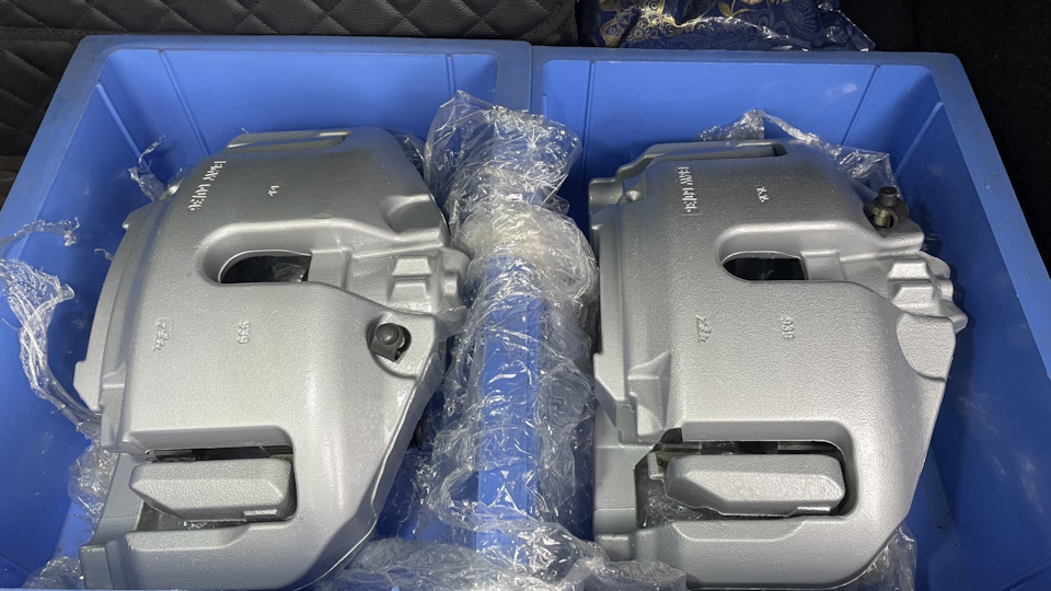 🛠️ Установка передних тормозов 348/36 — BMW 5 series (F10), 2 л, 2016 ...