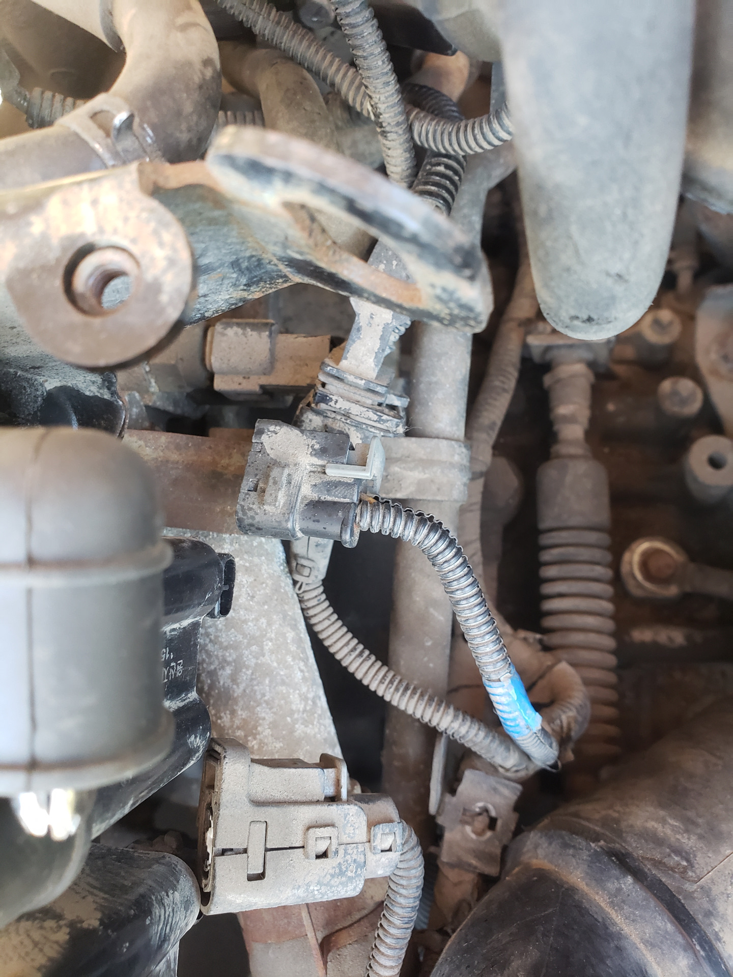 Поменял катушку зажигания — KIA Spectra, 1,6 л, 2008 года | своими ...