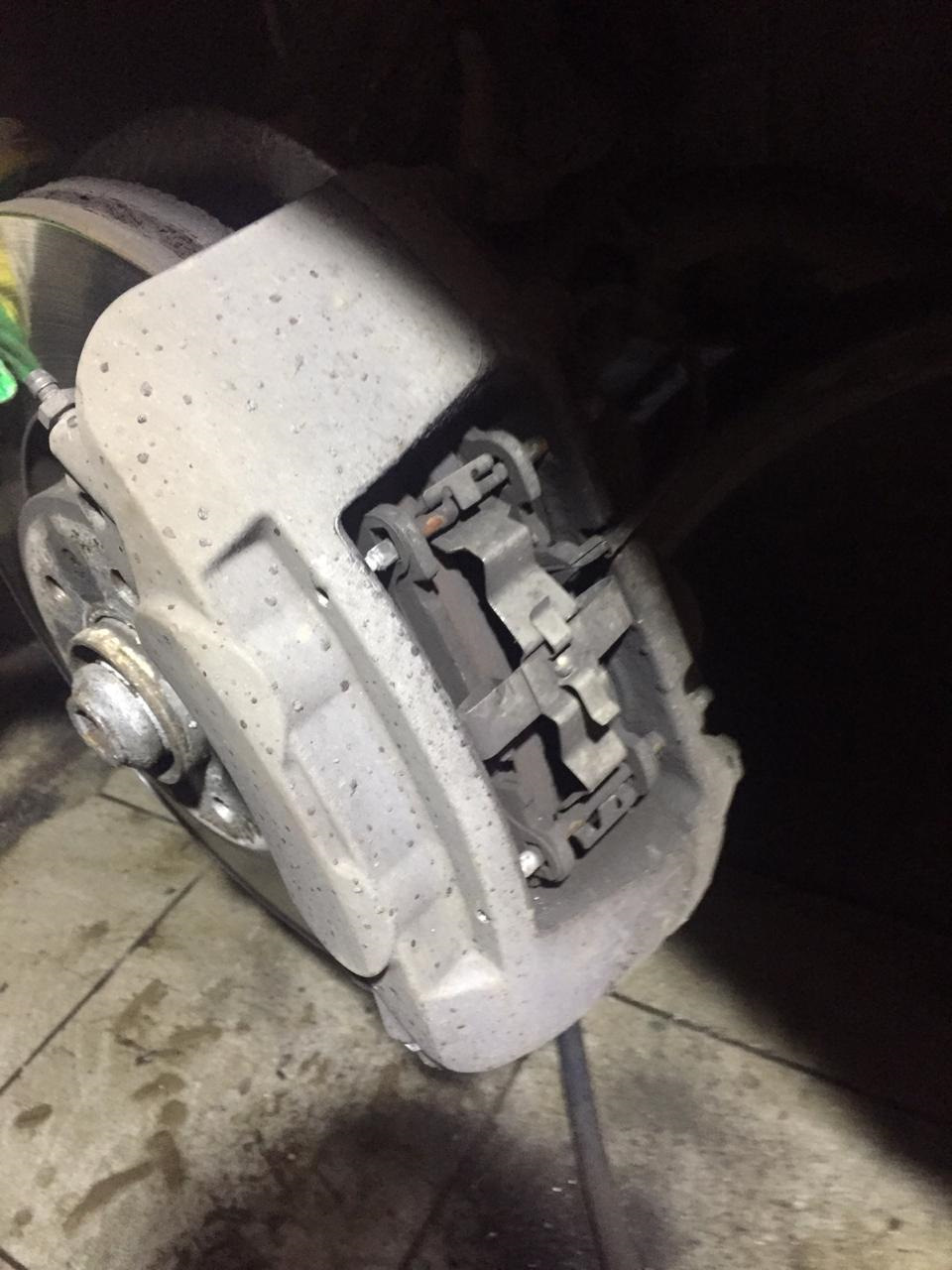 Ребилд тормозов. Часть 2. Сделано! — Audi Q5 (1G), 3 л, 2013 года ...