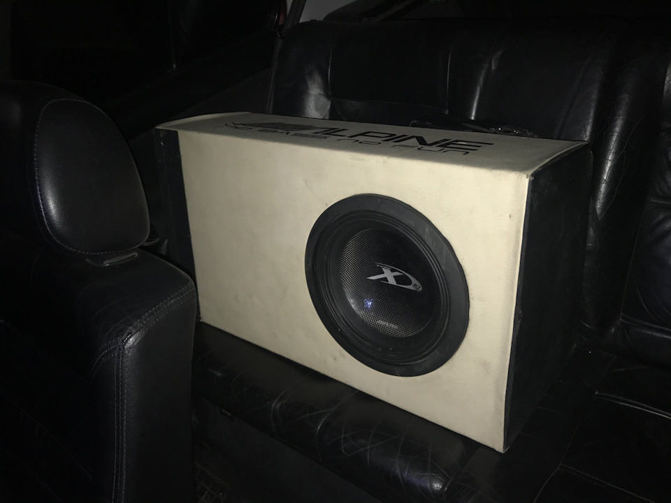 Повседневный саб Alpine 1042d — Volkswagen Golf Mk3, 1,9 л, 1992 года ...