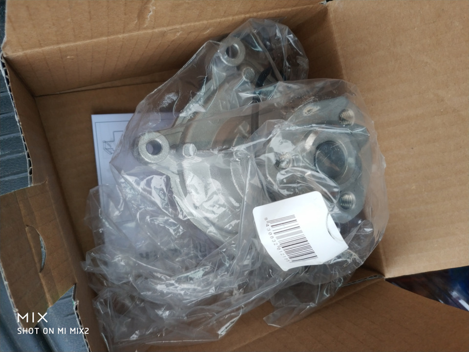 Замена помпы — Volkswagen Golf Mk6, 1,4 л, 2010 года | визит на сервис ...