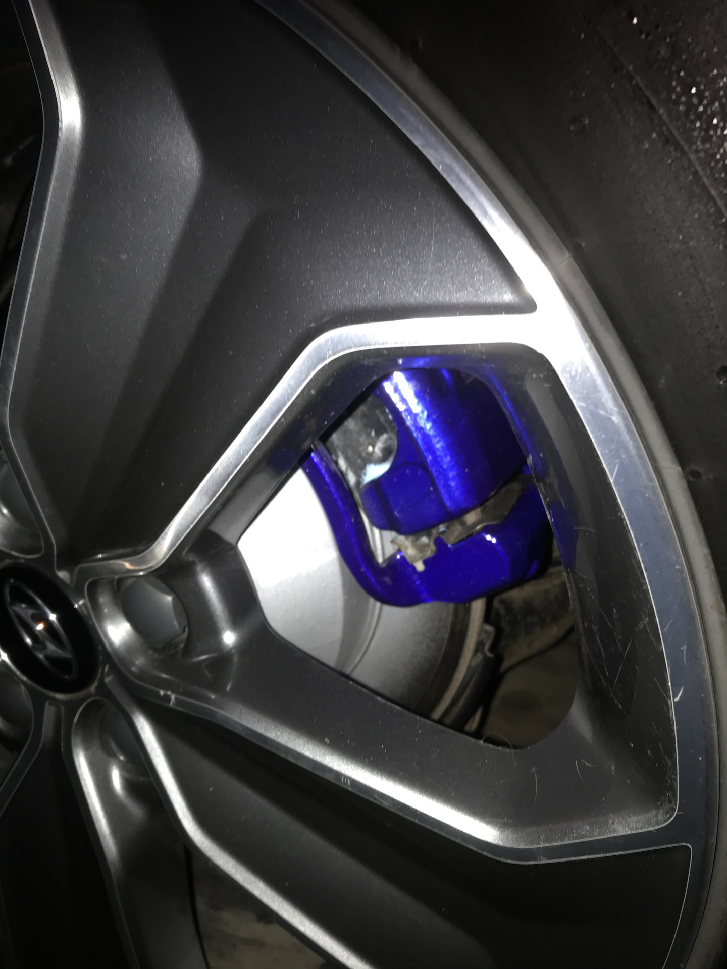 Покраска суппортов порошковой краской — Hyundai Grand Santa Fe, 2,2 л ...