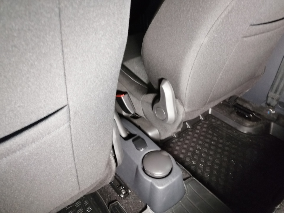 Крепление запаски — Chevrolet Captiva (1G), 2,4 л, 2012 года | своими ...