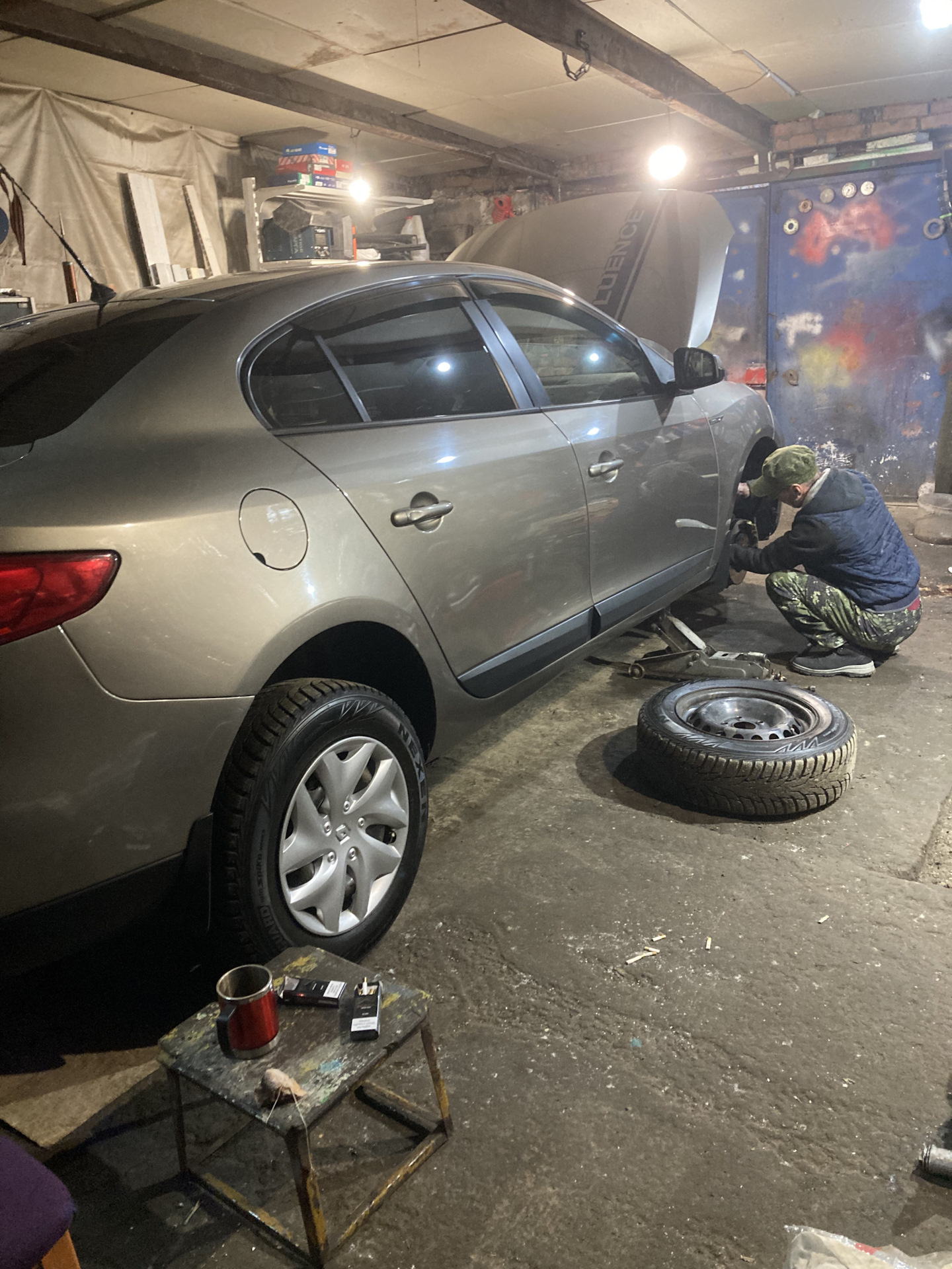 Правый рулевой наконечник — Renault Fluence, 1,6 л, 2012 года ...