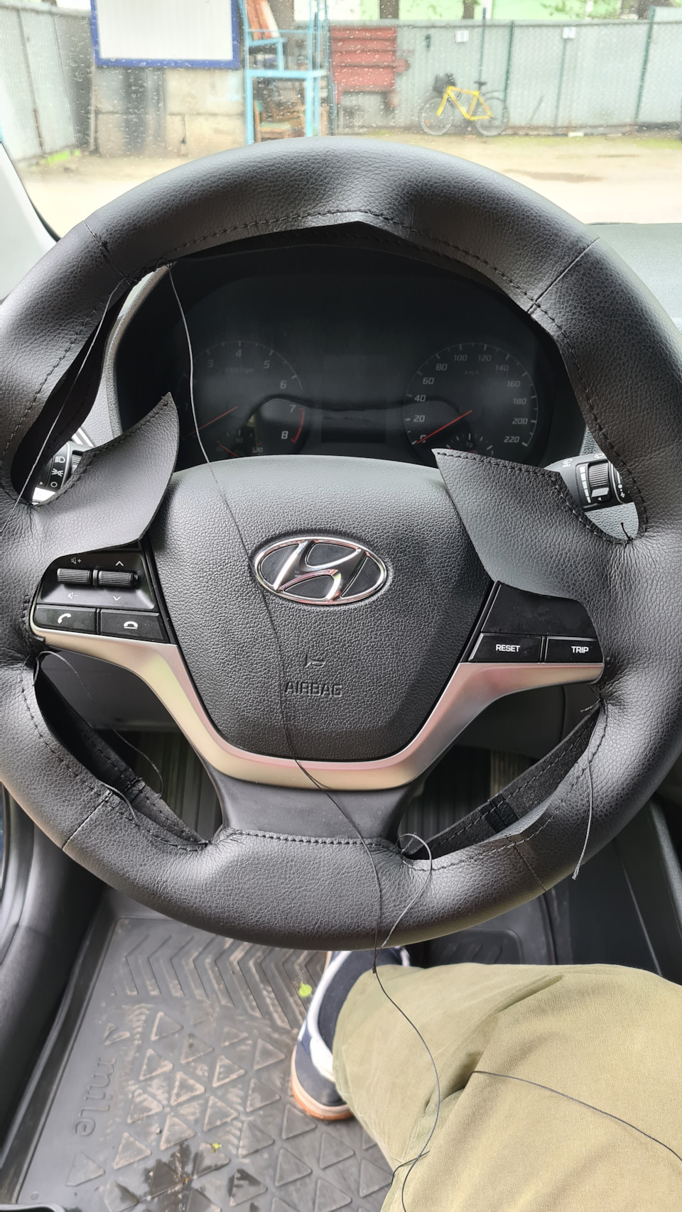 Оплетка на руль — Hyundai Solaris (2G), 1,6 л, 2021 года | стайлинг ...