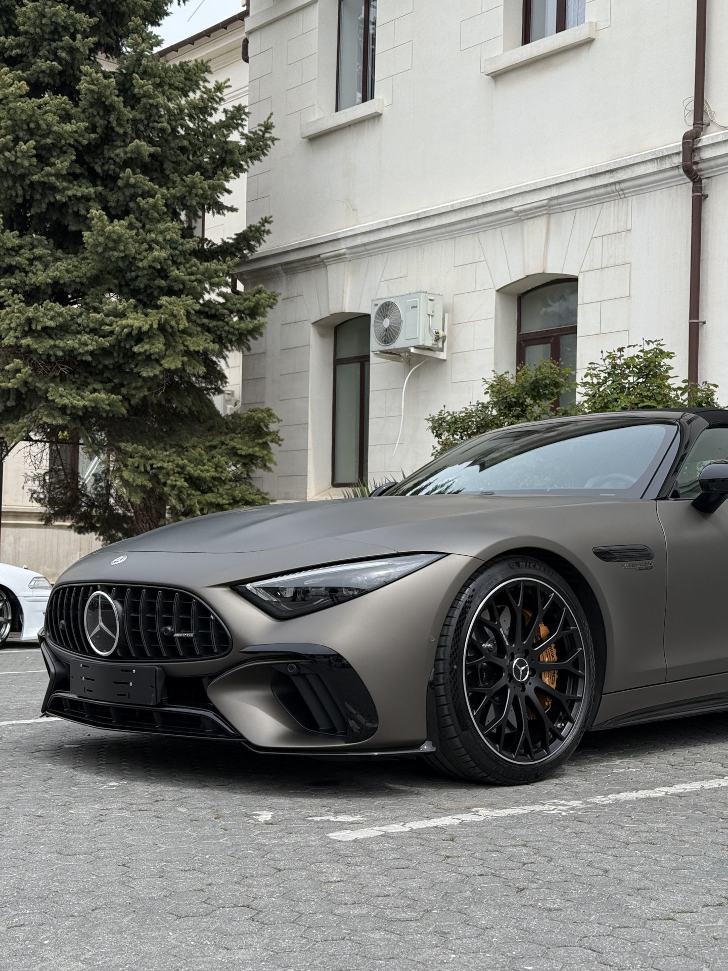 The End 🫰 — Mercedes-Benz SL 63 AMG (R232), 4 л, 2023 года | продажа ...