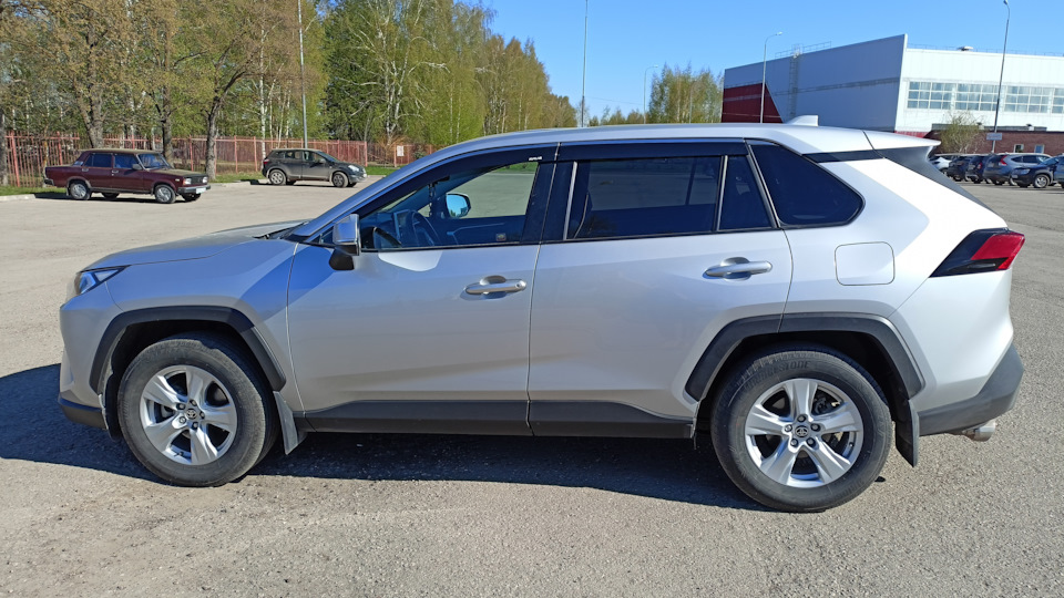 Toyota RAV4 (5G) 2.0 бензиновый 2021 | на DRIVE2