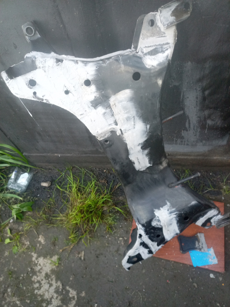 Lancer 9 1,6 . Подрамник передний, MR510285.Замена. — DRIVE2