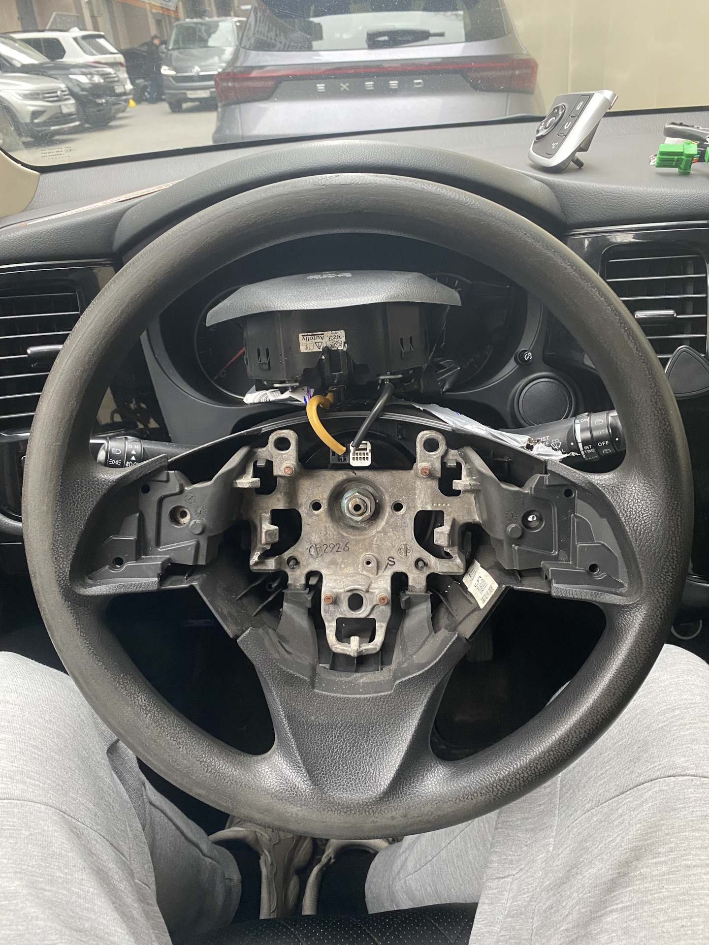 #3. Апгрейд руля — Mitsubishi Outlander (3G), 2 л, 2013 года ...