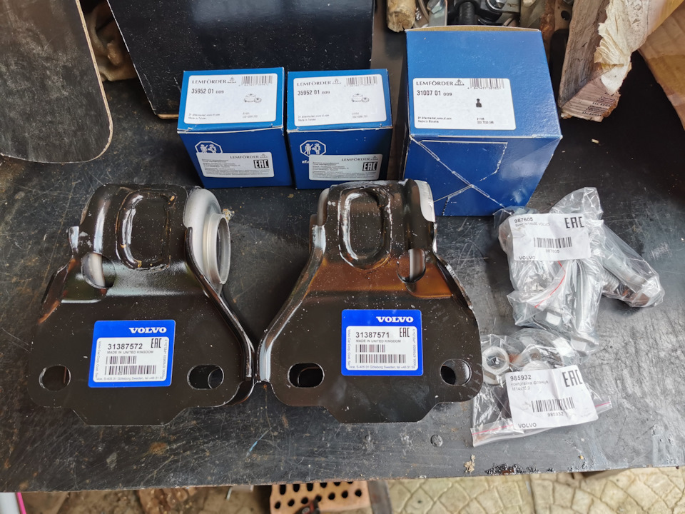 Замена сайлентблоков передних рычагов на Volvo S80II, v8 (B8444S ...