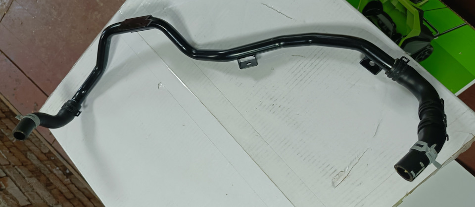 Водяной шланг отопителя на Land Rover Discovery III. | 5 000 ₽ в городе ...