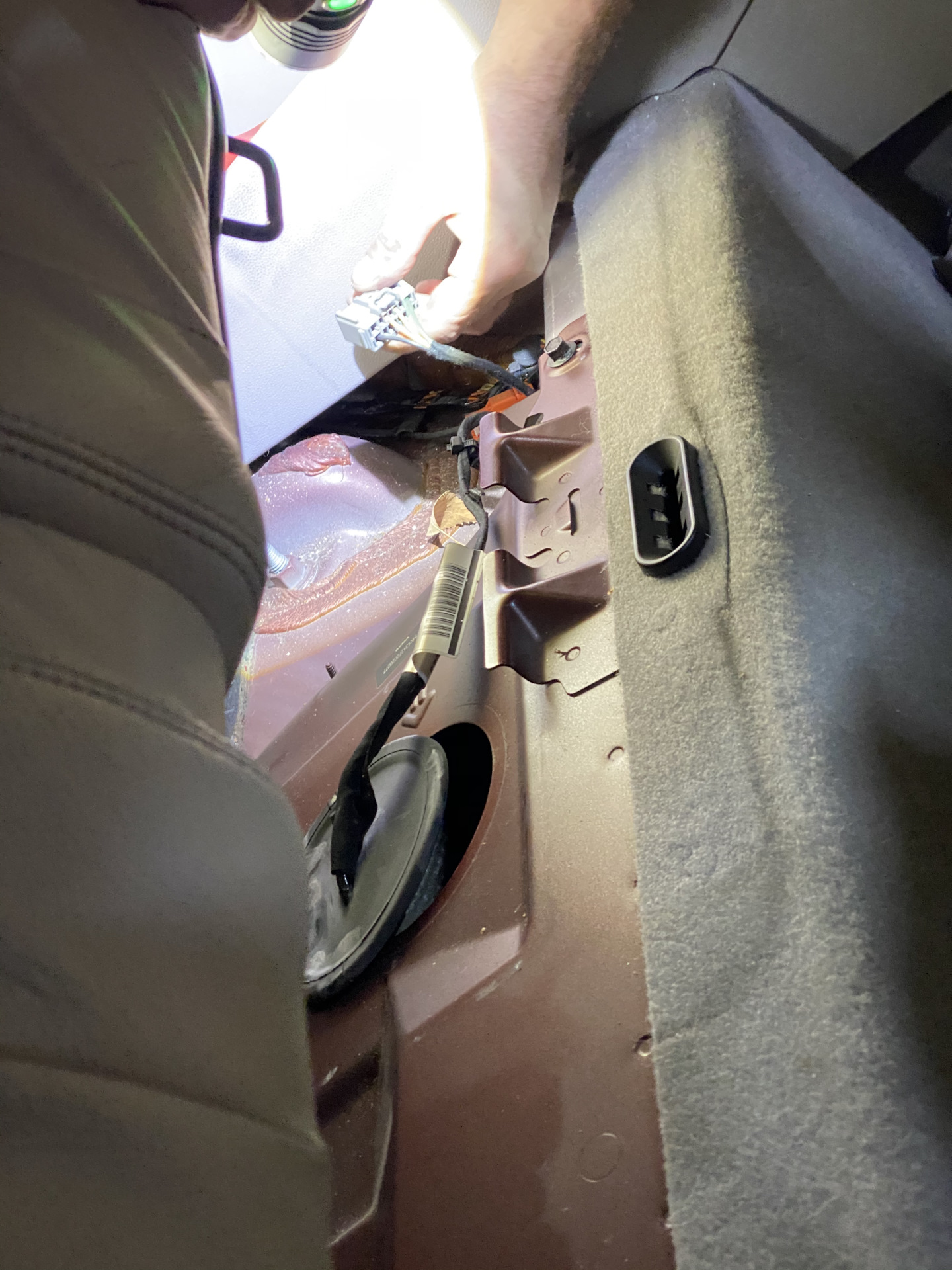 Мойка инжектора и замена подушки — Volvo C30, 2 л, 2007 года | визит на ...