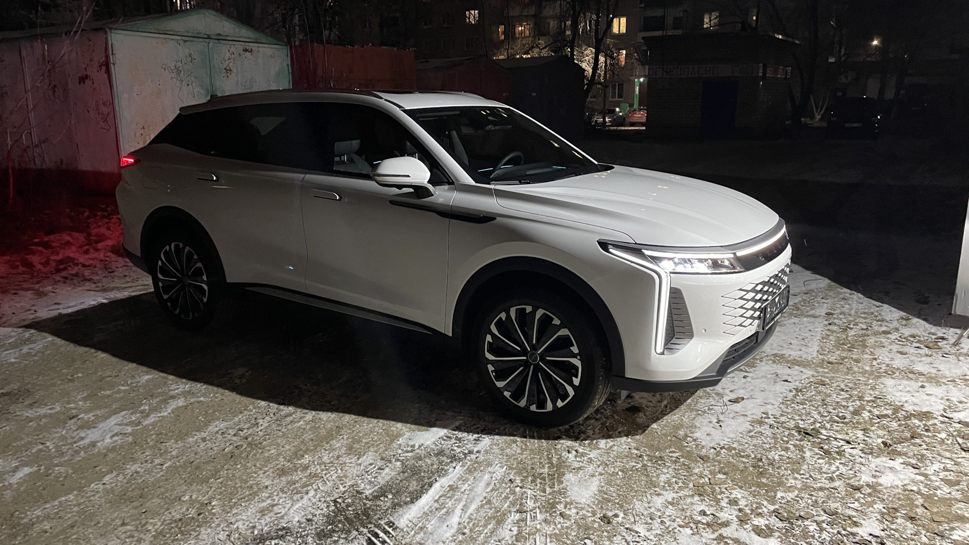 Exeed RX 2.0 бензиновый 2023 | на DRIVE2