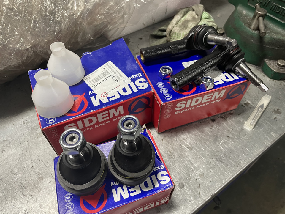 Замена масло ГУР, раздатки, верхних шаровых, рулевых наконечников ...