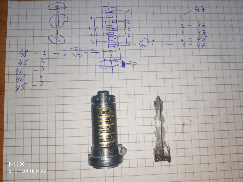 Тренируюсь делать личинки под один ключ — Mercedes-Benz T1, 2,9 л, 1993 ...