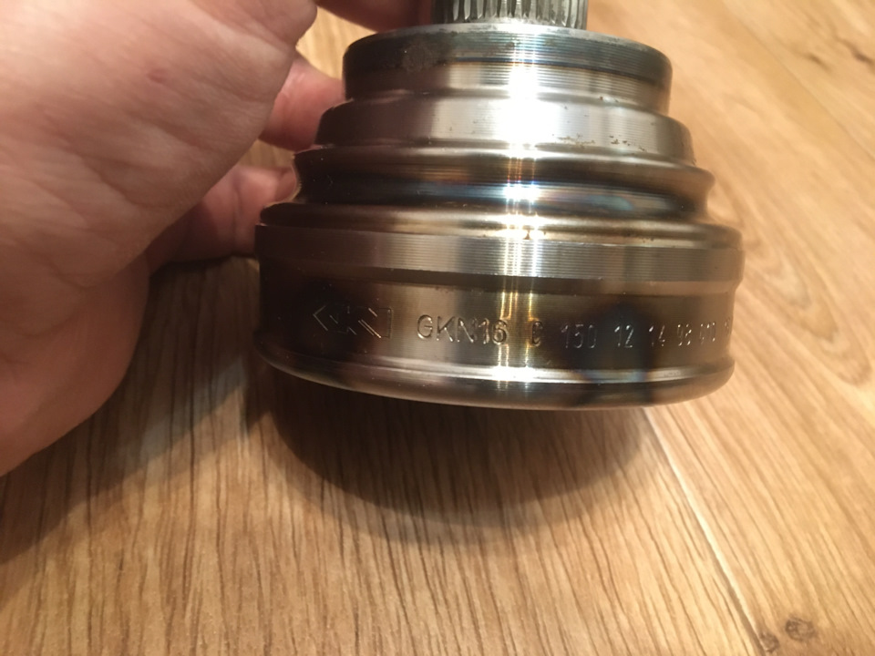 Сравнение двух ШРУСов GKN — Volkswagen Golf Mk5, 1,6 л, 2008 года ...