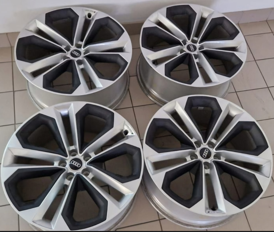 Литые диски Ronal 9,5Jx21 ET31 5x112 на Audi Q7 (2G), Volkswagen ...