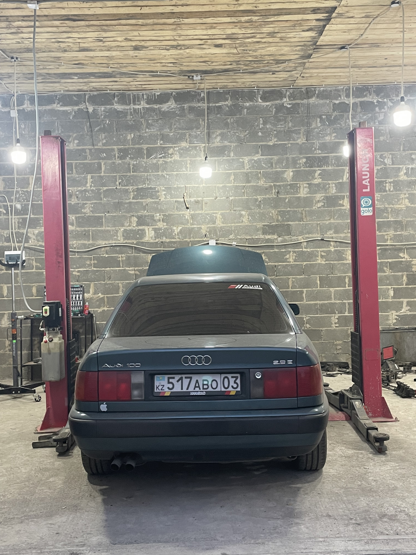 ЦИЛИНДРЫ СЦЕПЛЕНИЯ — Audi 100 (C4), 2,6 л, 1993 года | поломка | DRIVE2