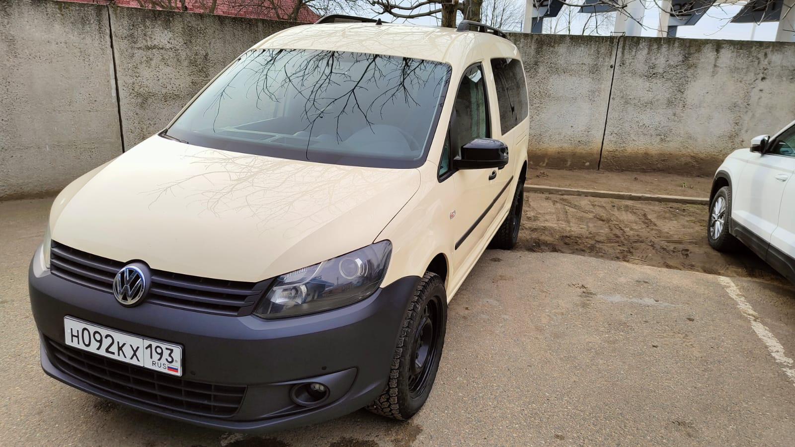 Volkswagen Caddy (3G) 2.0 дизельный 2010 | 2.0 TDI 4 Motion Swamper на ...