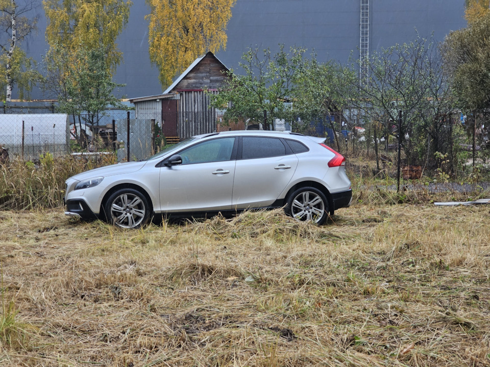Замена ГРМ и очередное ТО — Volvo V40 Cross Country, 2 л, 2014 года ...