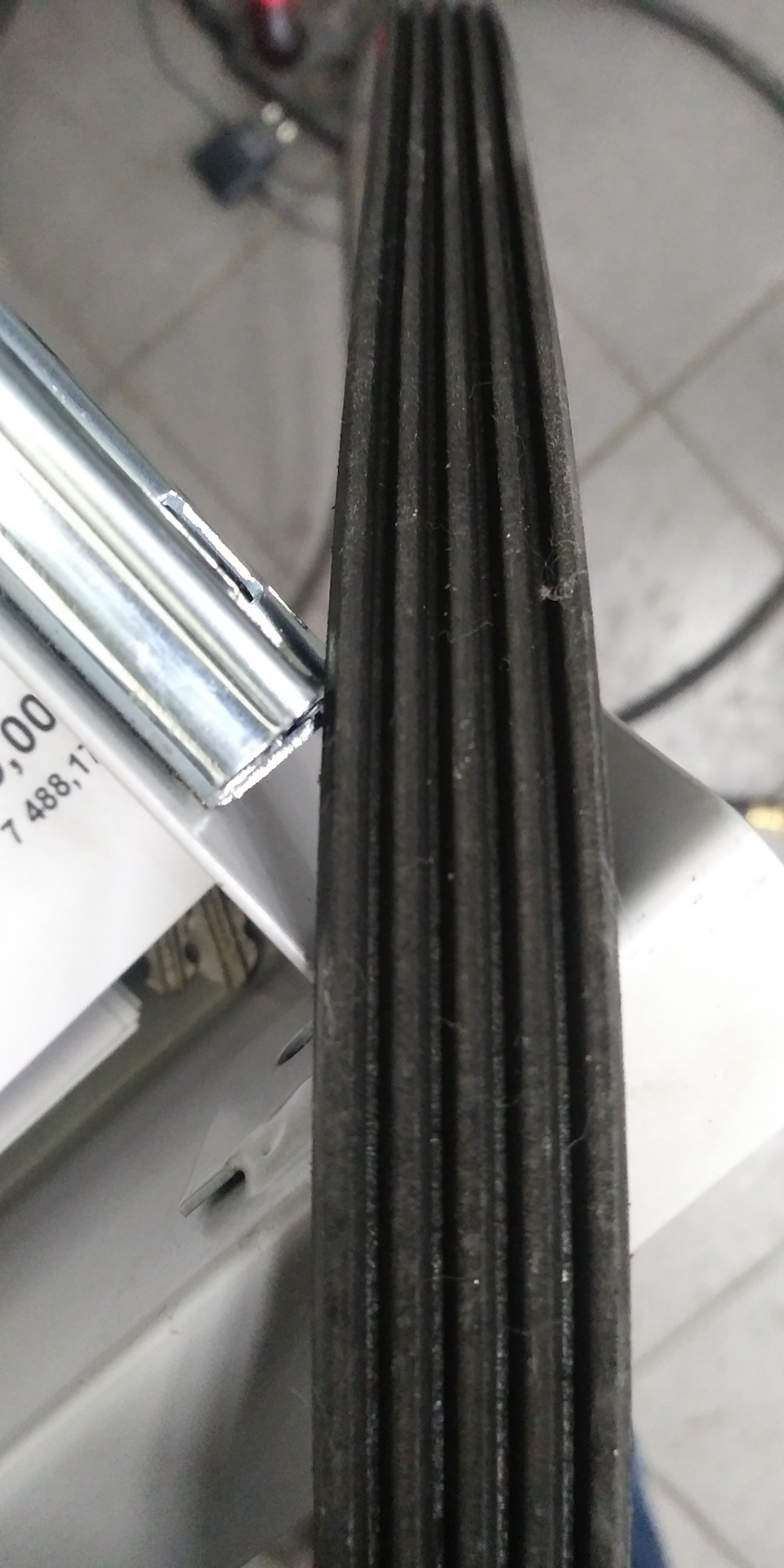 Замена масла и приводного ремня — Volvo XC70 III, 2,4 л, 2012 года ...