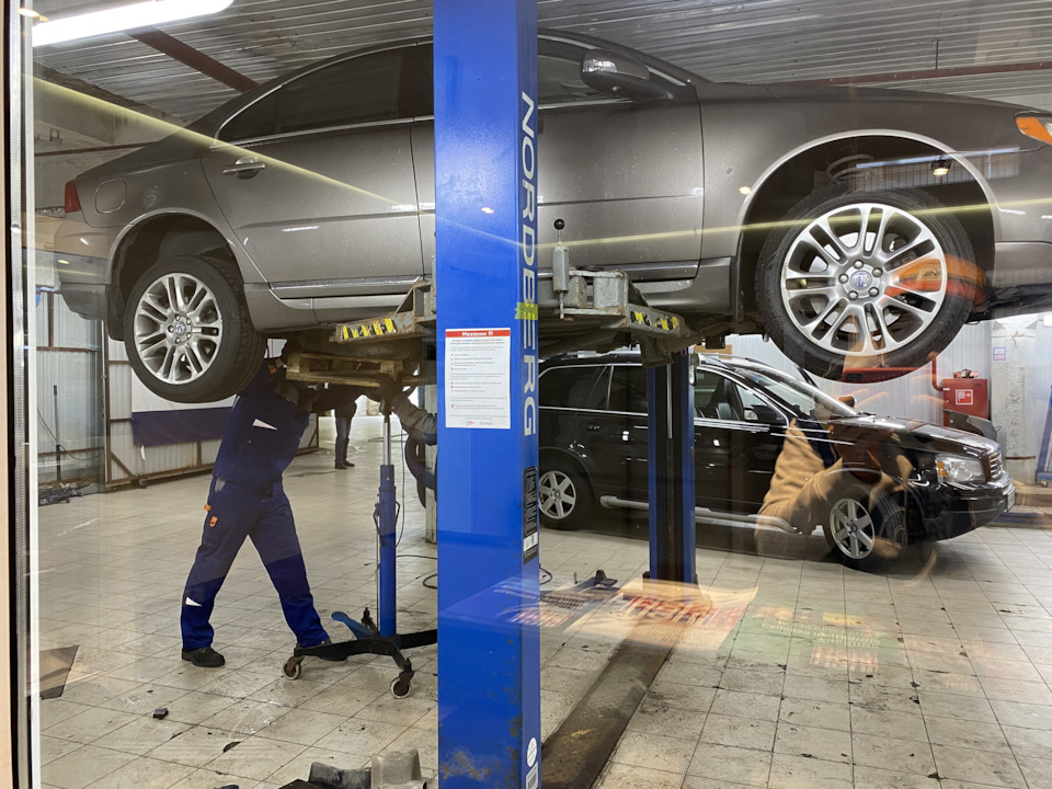 Замена топливного насоса, топливного фильтра и заднего кронштейна ...