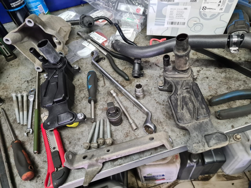 замена квкг в сборе и свечей — Mercedes-Benz C-Class (W205), 1,6 л ...