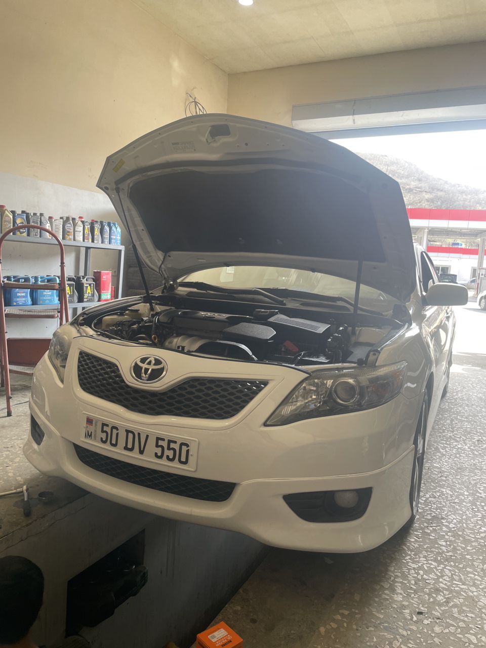 Меняли масло маторное — Toyota Camry (XV40), 2,5 л, 2011 года ...