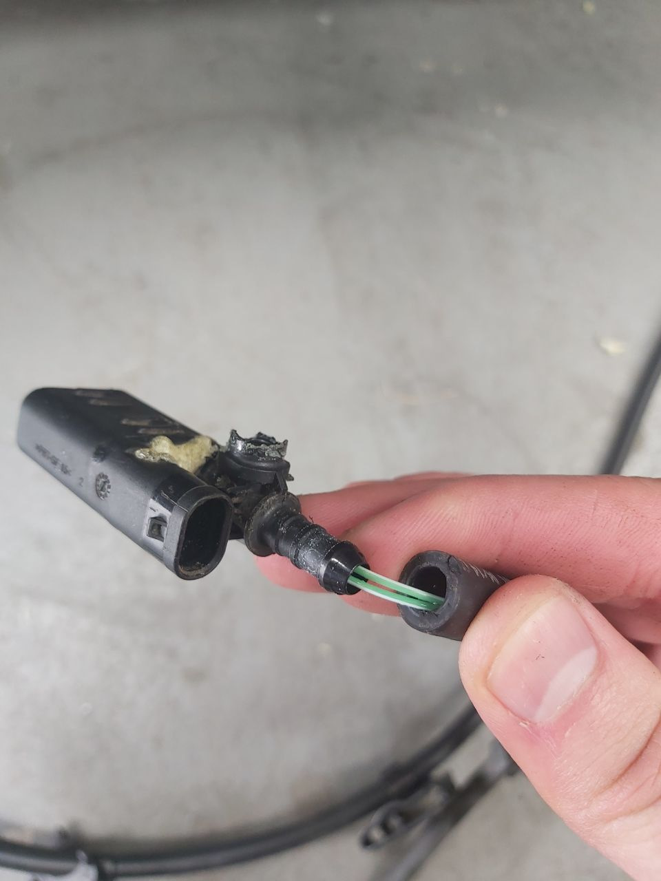 Замена шланга омывателя — Mercedes-Benz C-Class (W205), 2,1 л, 2014 ...