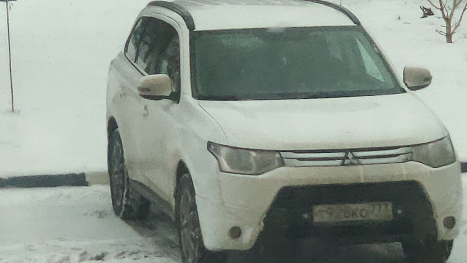 Mitsubishi Outlander (3G) 2.4 бензиновый 2014 | на DRIVE2