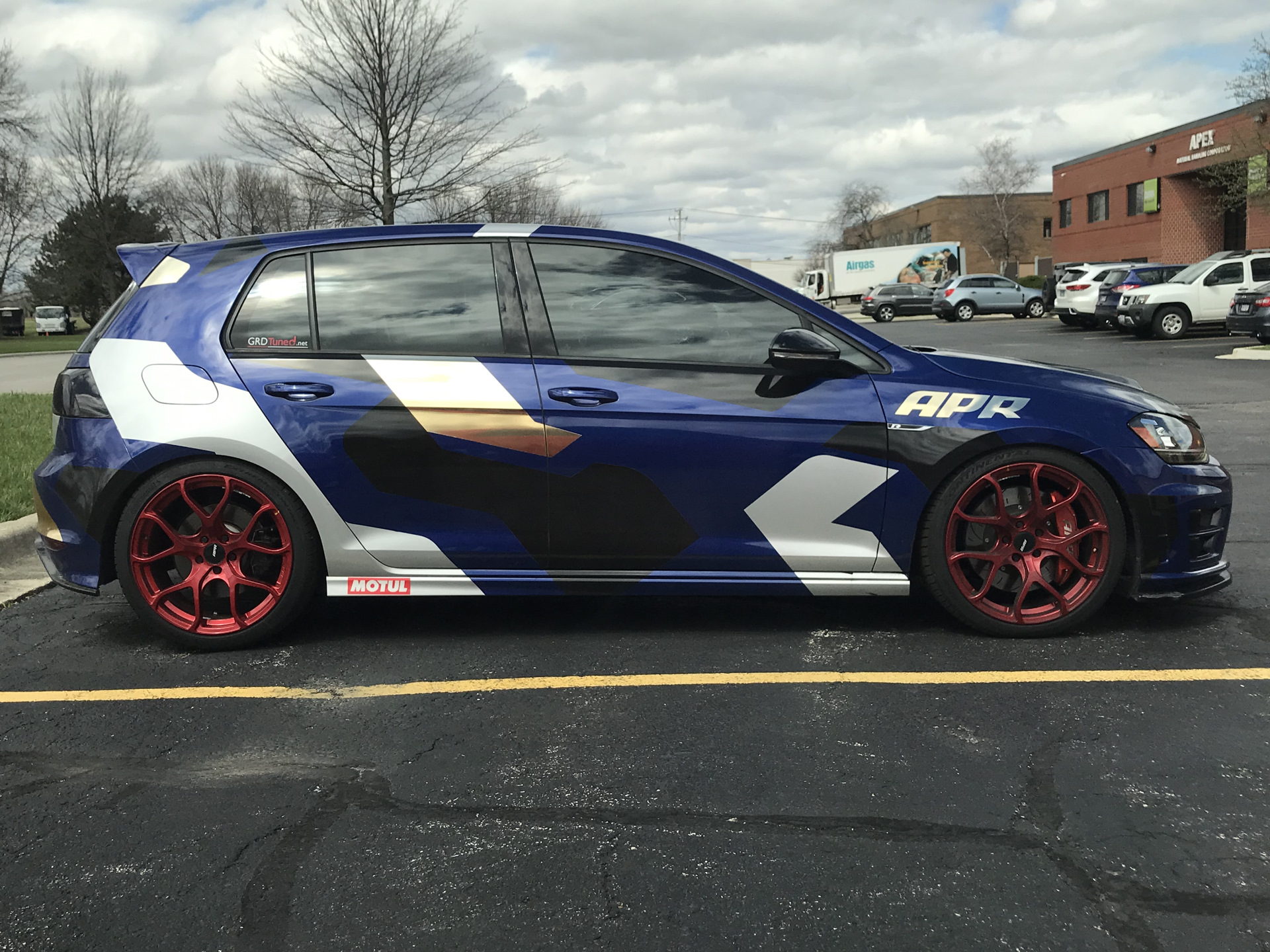 Apr carbon intake! — Volkswagen Golf GTI Mk7, 2 л, 2015 года | тюнинг ...