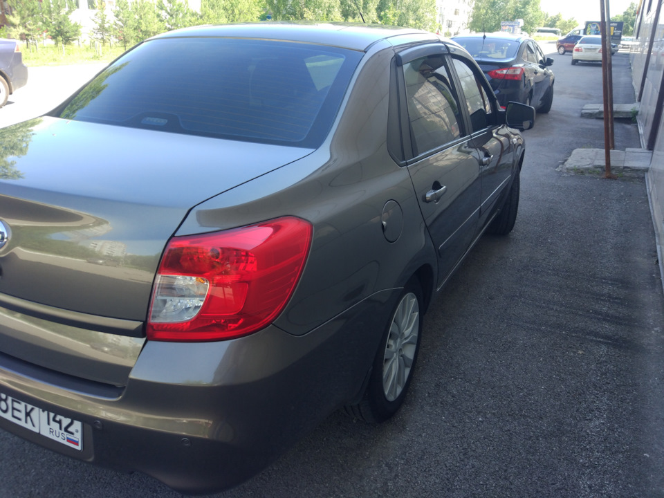 Покраска эмблемы и заднего молдинга — Datsun on-Do, 1,6 л, 2015 года ...