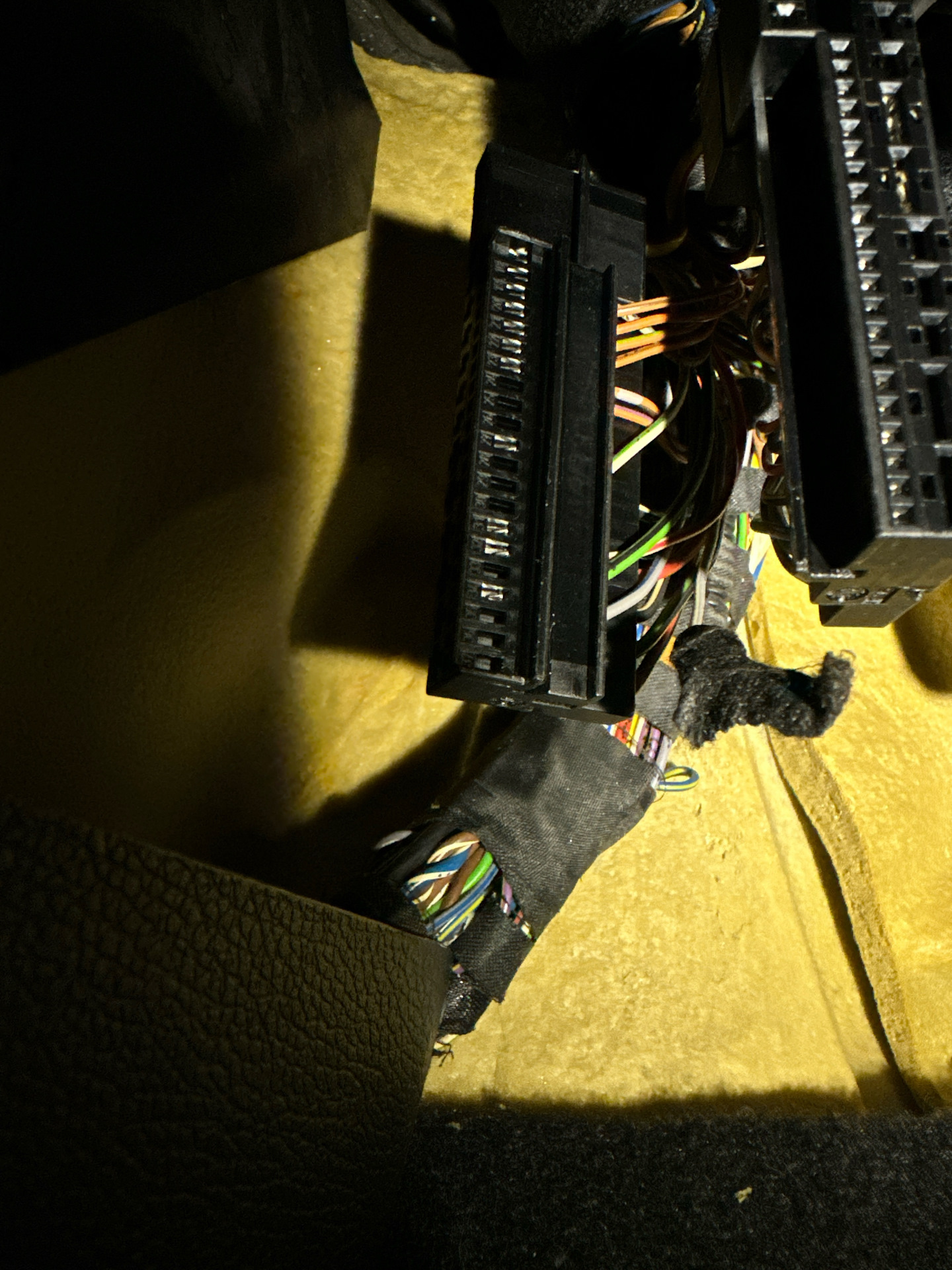 Установка циклопа ZVS909110 RCD 530 — Skoda Fabia RS Mk2, 1,4 л, 2012 ...