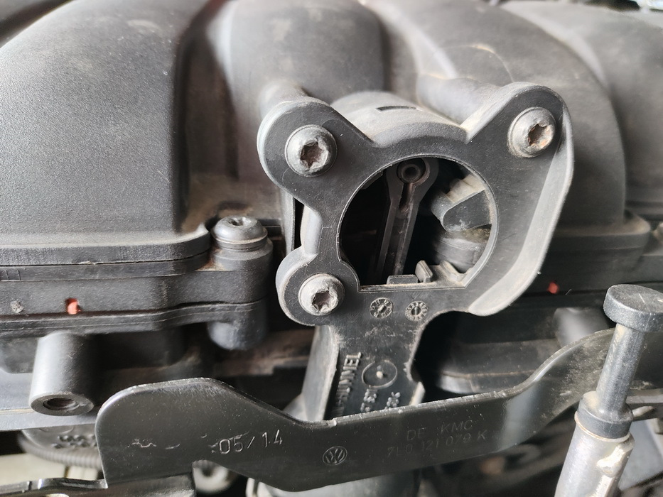 #32. Volkswagen Touareg NF — замена прокладки клапанной крышки и ...