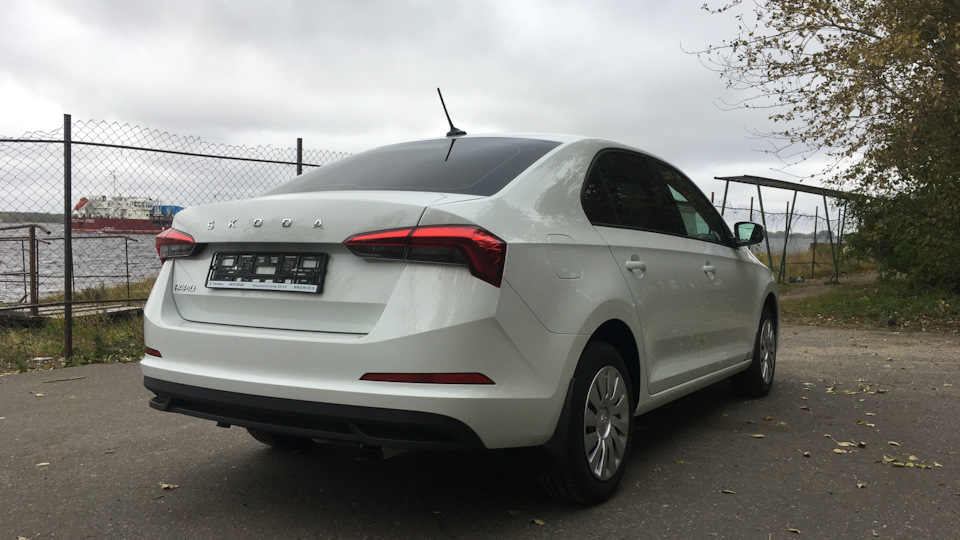 Стойки стабилизатора — Skoda Rapid (2G), 1,6 л, 2021 года | визит на ...