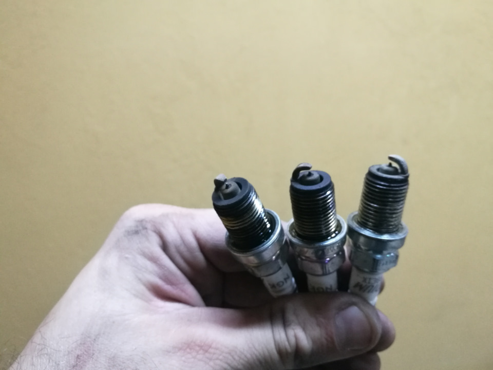 Как я сам свечи менял — Porsche 911 (996), 3,6 л, 2003 года | своими ...