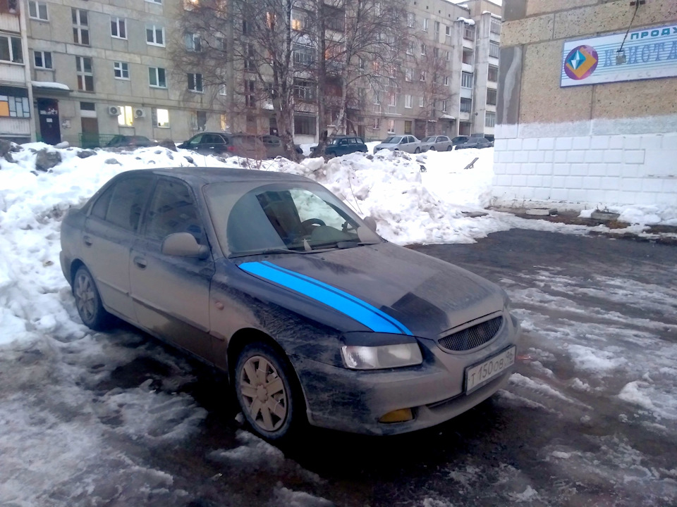 Полоски на капот — Hyundai Accent (2G), 1,5 л, 2011 года | аксессуары ...