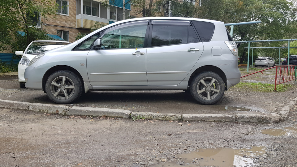 Стойки KYB NEW SPECIAL — Toyota Corolla Spacio (E121), 1,5 л, 2003 года | своими руками | DRIVE2