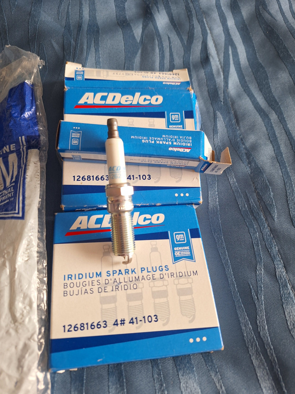 Замена свечей зажигания — Hummer H3, 3,5 л, 2006 года | расходники | DRIVE2