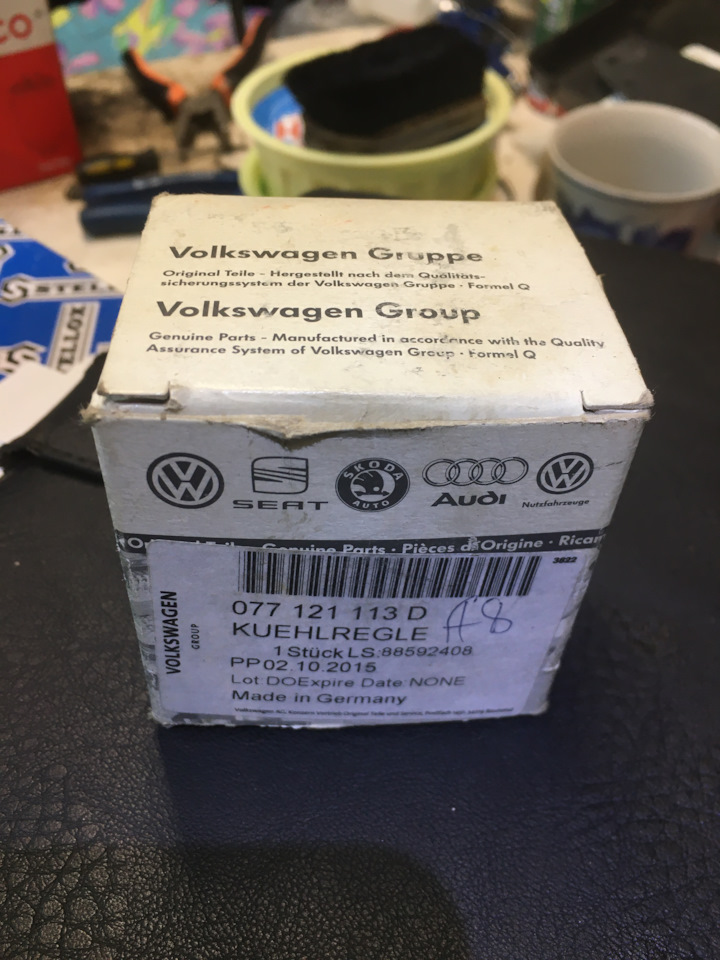 077121113D Термостат (82*C) / AUDI A8 3,7 — 4,2 03 ~ / VW Phaeton ...